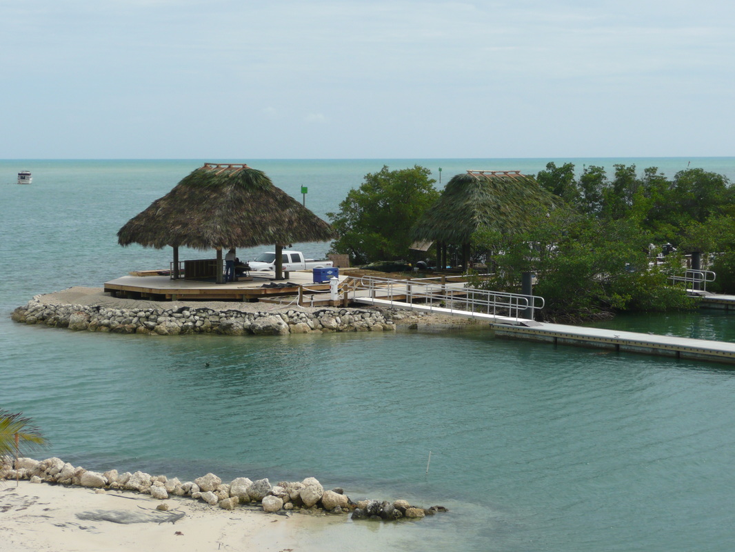 Seminole Tiki Huts - We are the leading Tiki Hut builder with over 25 ...